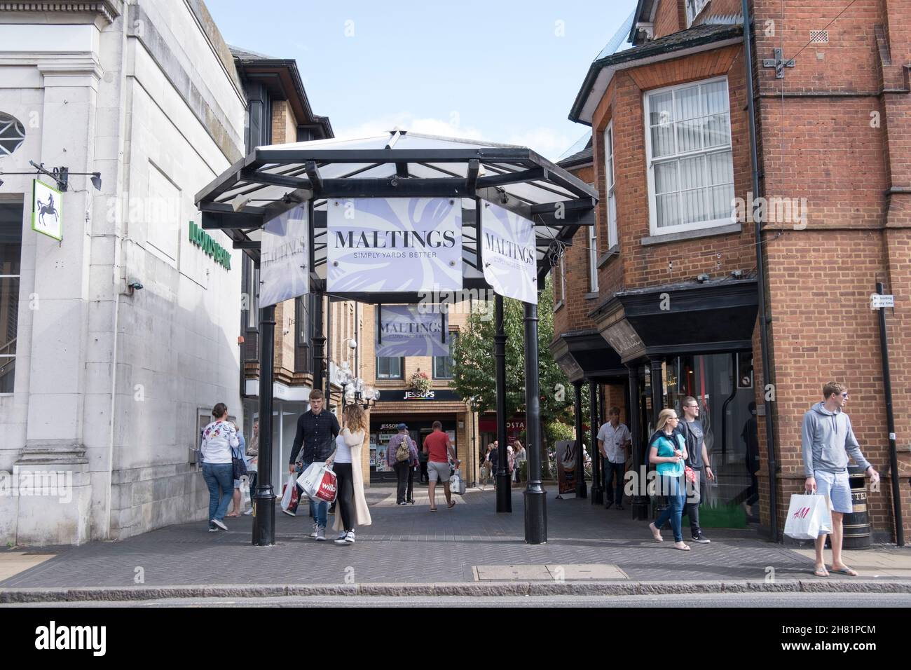 The Maltings Shopping Centre, St Albans, Hertfordshire, UK Stock Photo ...