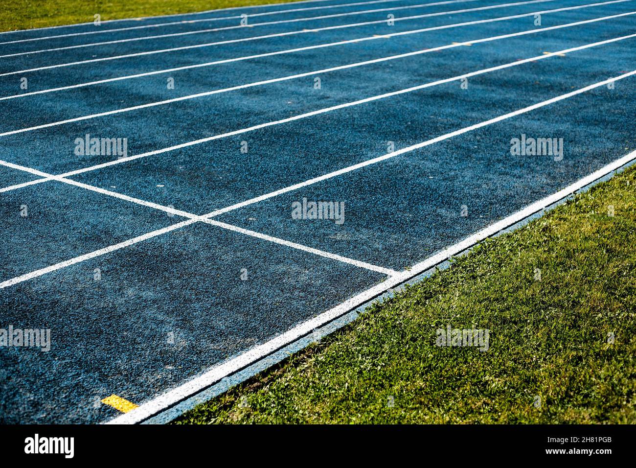 Track field finish line hi-res stock photography and images - Alamy