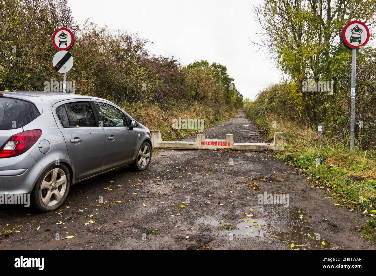 Poacher block hi-res stock photography and images - Alamy