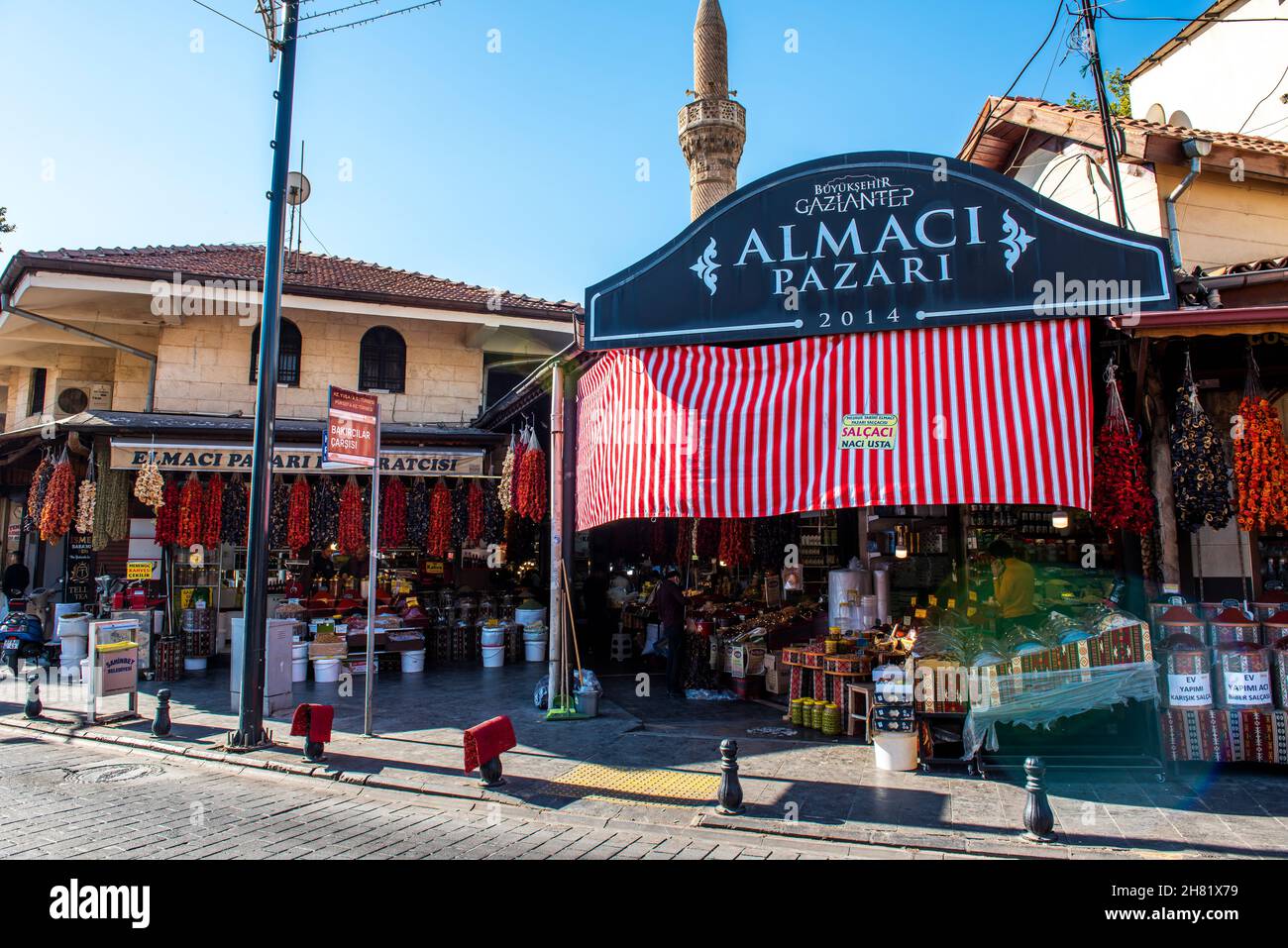 GAZIANTEP, TURKEY - OCTOBER 24, 2021: ALMACI BAZAAR in Gaziantep ...