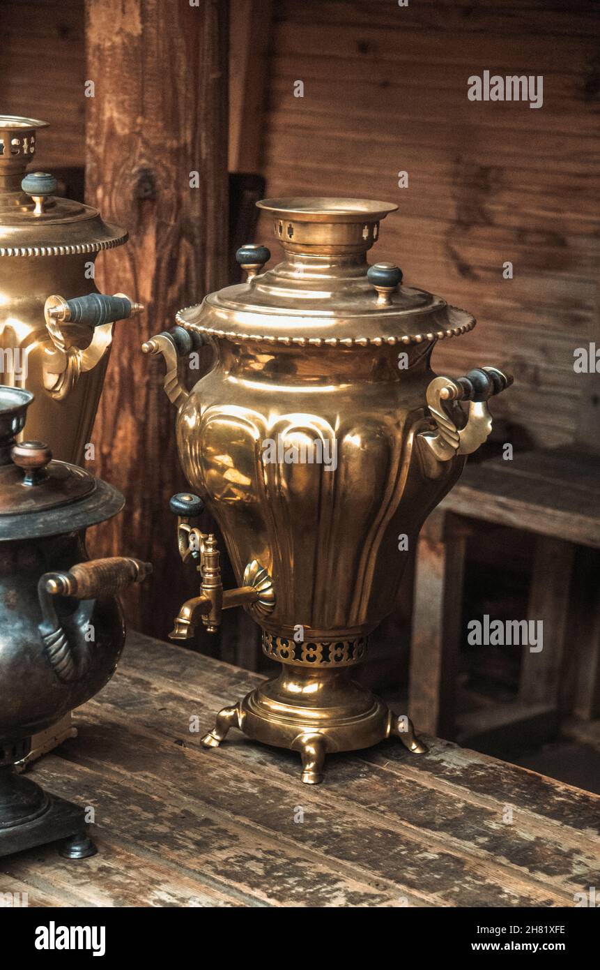 Golden samovar hi-res stock photography and images - Alamy