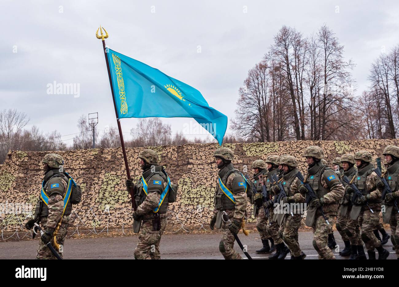Soldier with flag collective security treaty organization hi-res stock ...