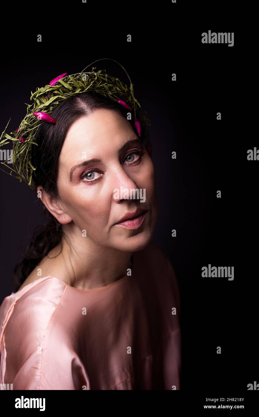 portrait of lady in pink Stock Photo - Alamy