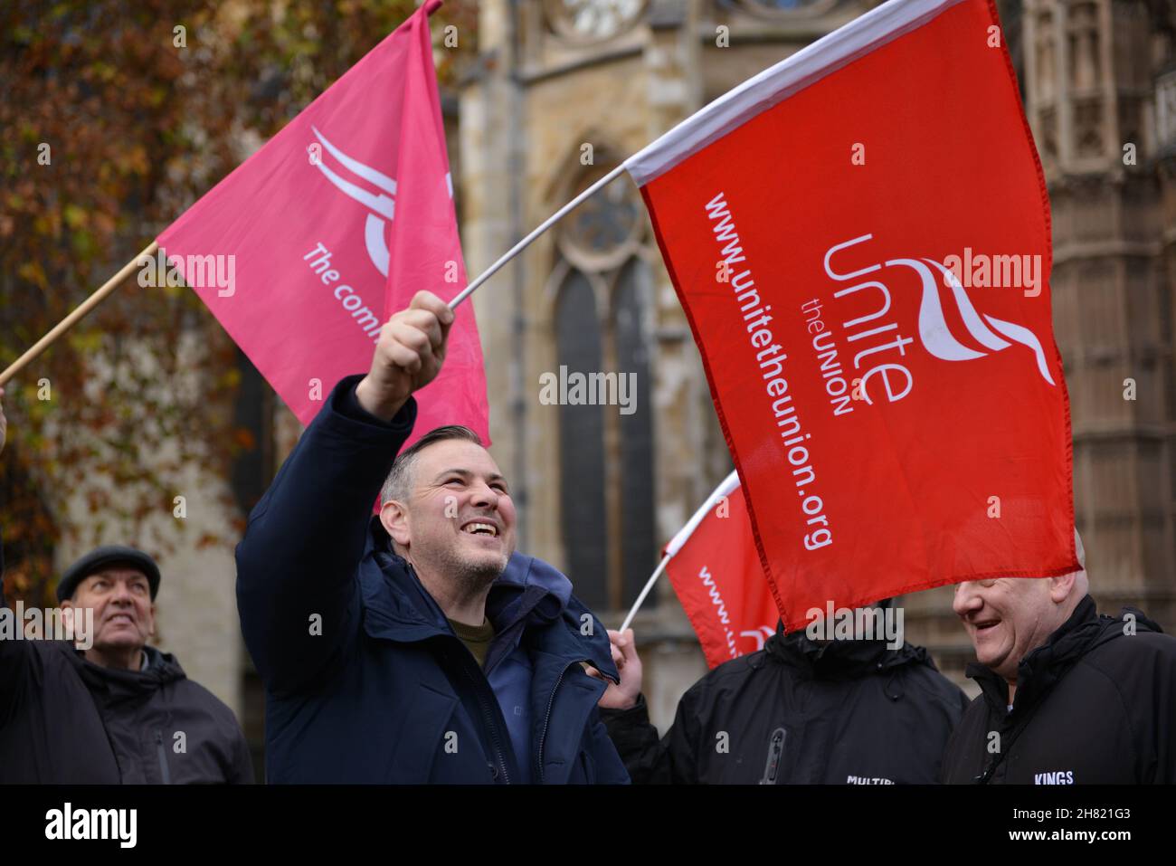 London, UK. 26th Nov, 2021. Protesters wave flags during the ...