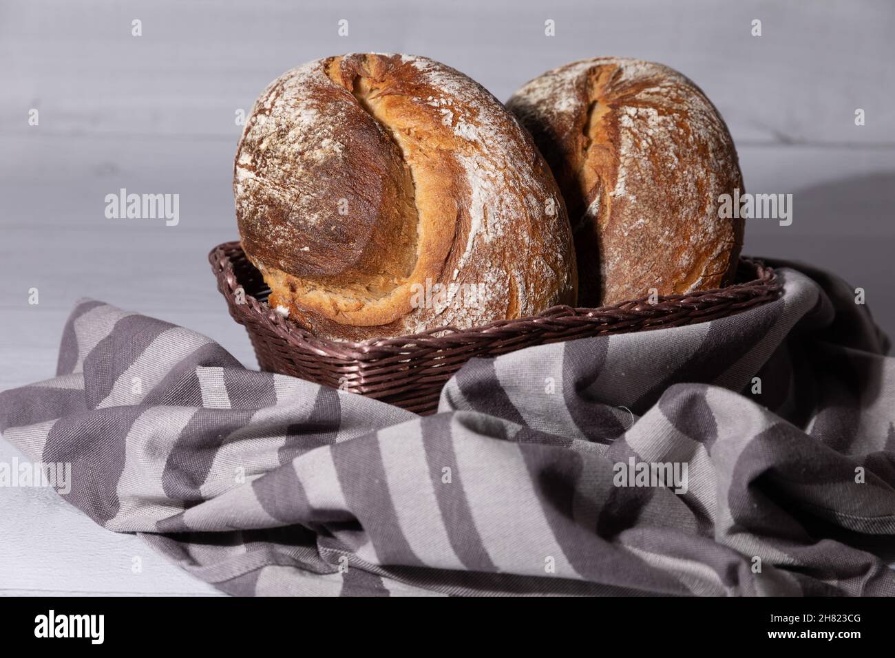 Loaf bread in supermarket basket hi-res stock photography and images ...
