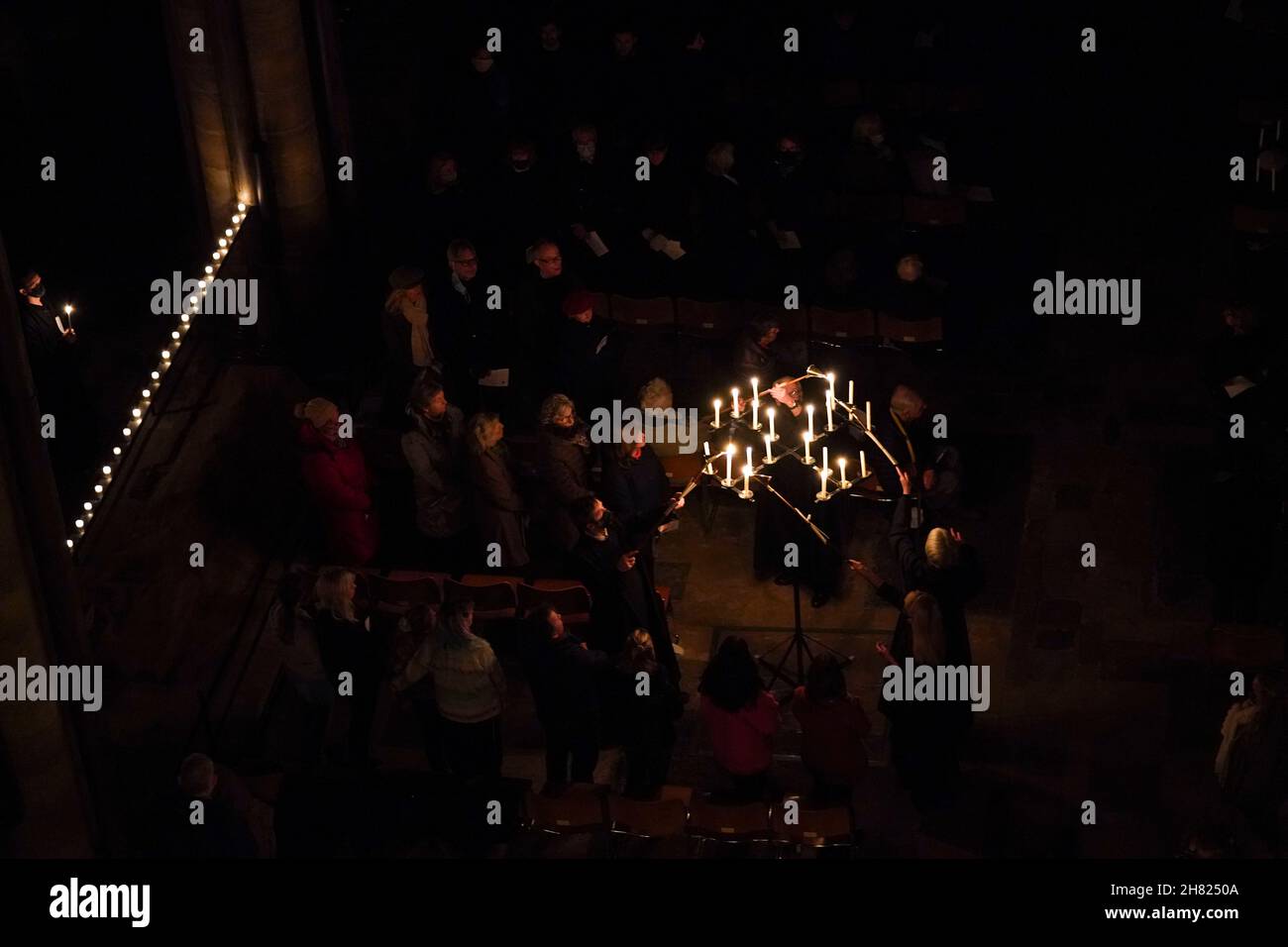 Salisbury cathedral advent procession hi-res stock photography and ...