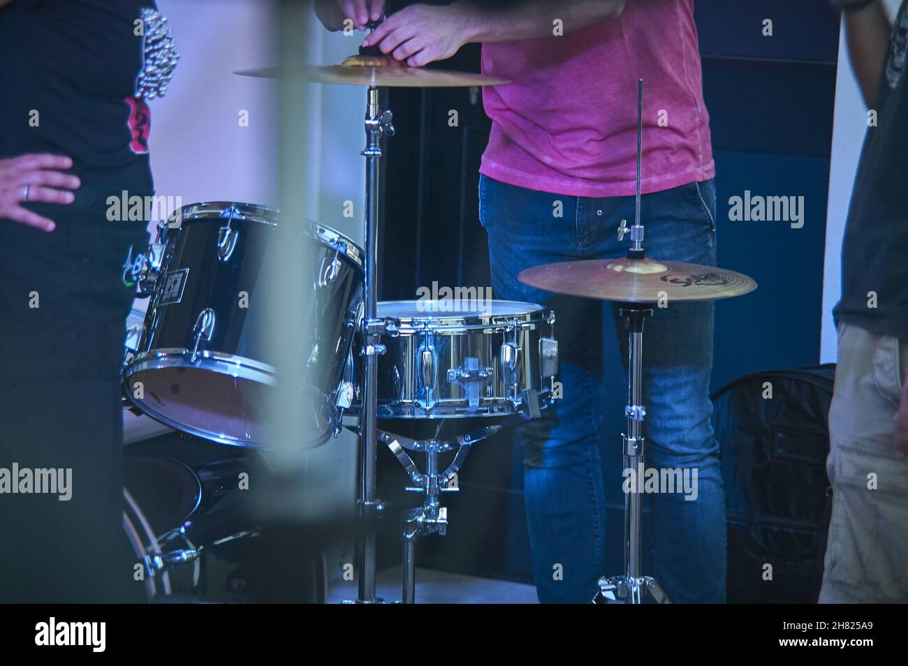 Charleston drum hi-res stock photography and images - Alamy