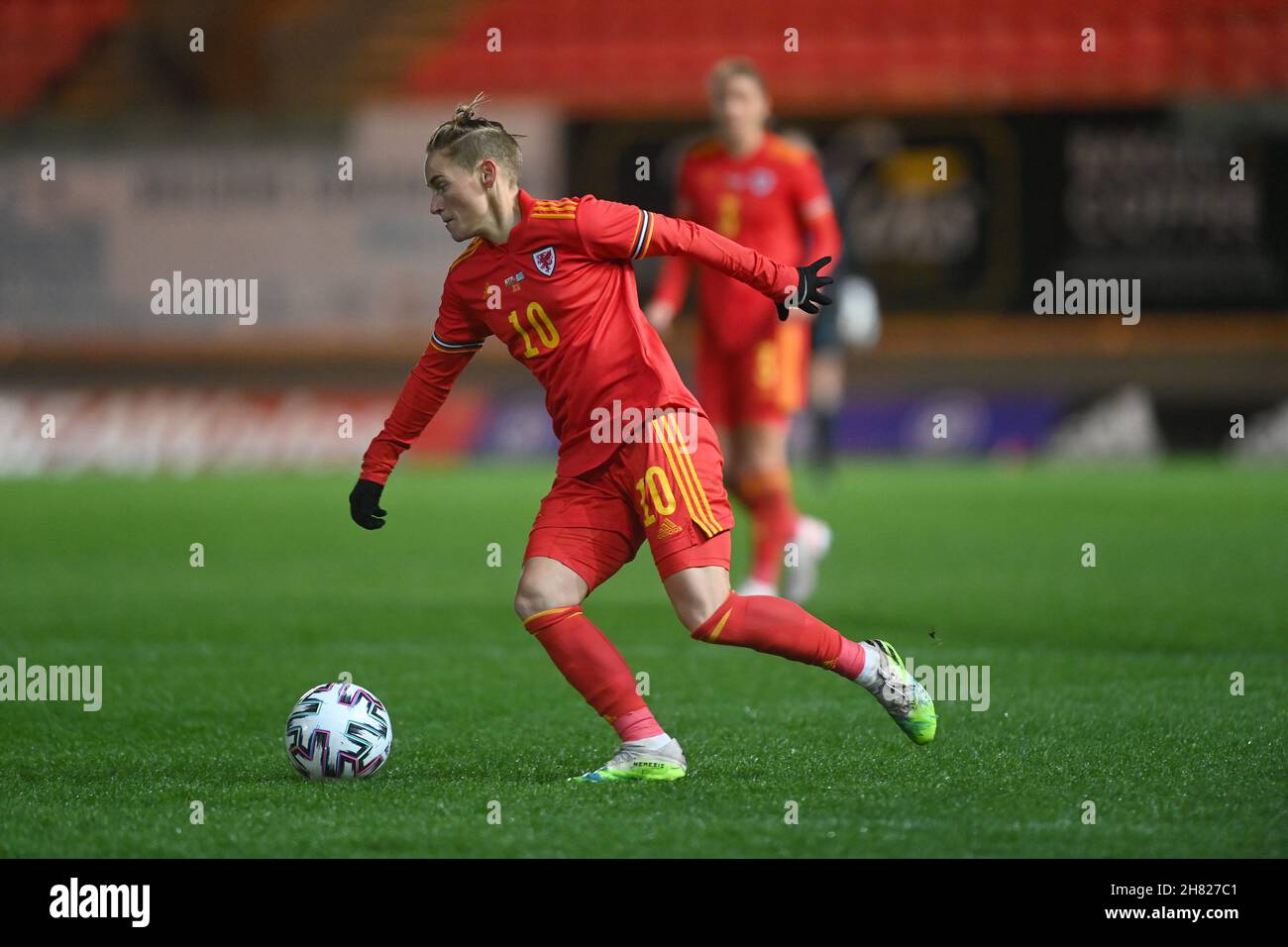 Jess Fishlock #10 of Wales Women in action Stock Photo - Alamy