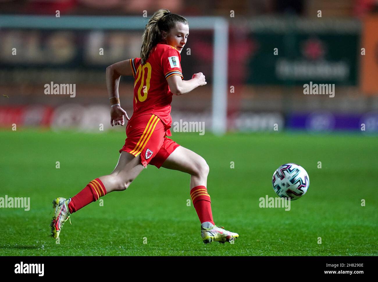 Soccer action 2023 hi-res stock photography and images - Alamy