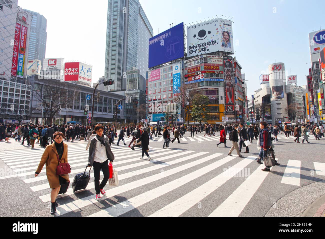 Shibuya crossing also known as Shibuya intersection and Shibuya ...