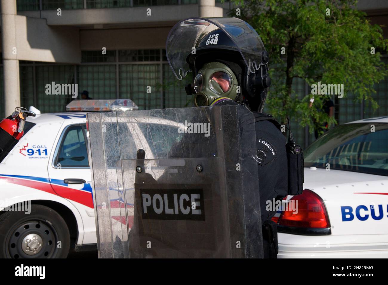 Riot uniform hi-res stock photography and images - Alamy