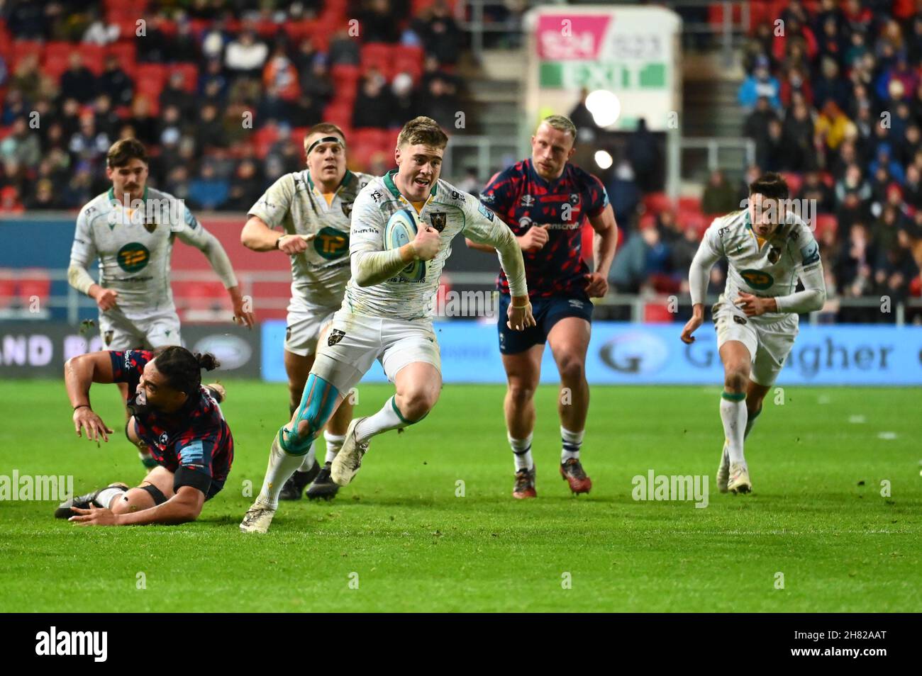 Tommy freeman of northampton saints hi-res stock photography and images ...
