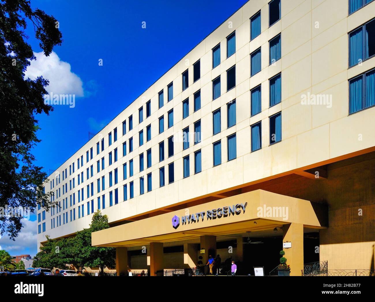 Hyatt regency riverfront hi-res stock photography and images - Alamy