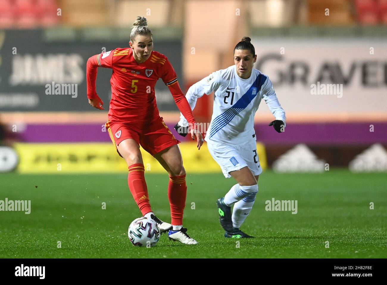 Rhiannon Roberts #5 of Wales Women Stock Photo - Alamy
