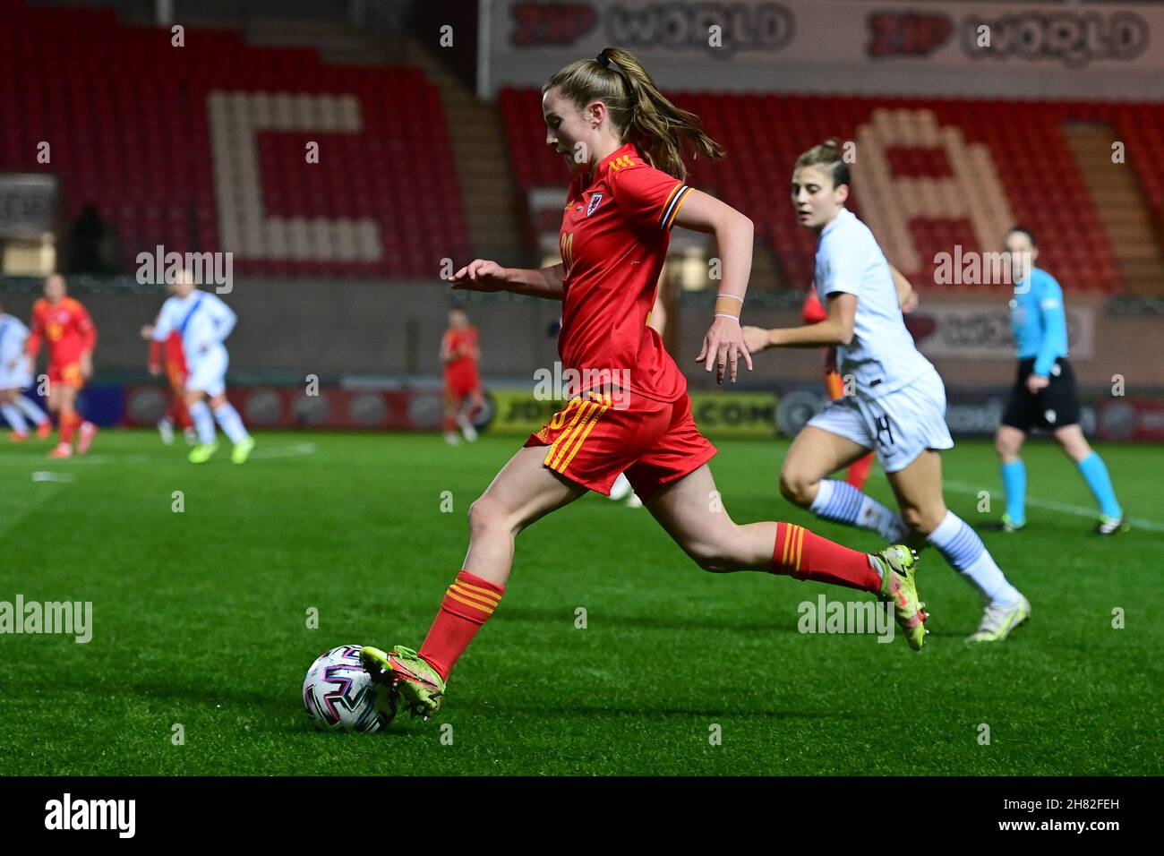 Carrie Jones #20 of Wales Women Stock Photo - Alamy