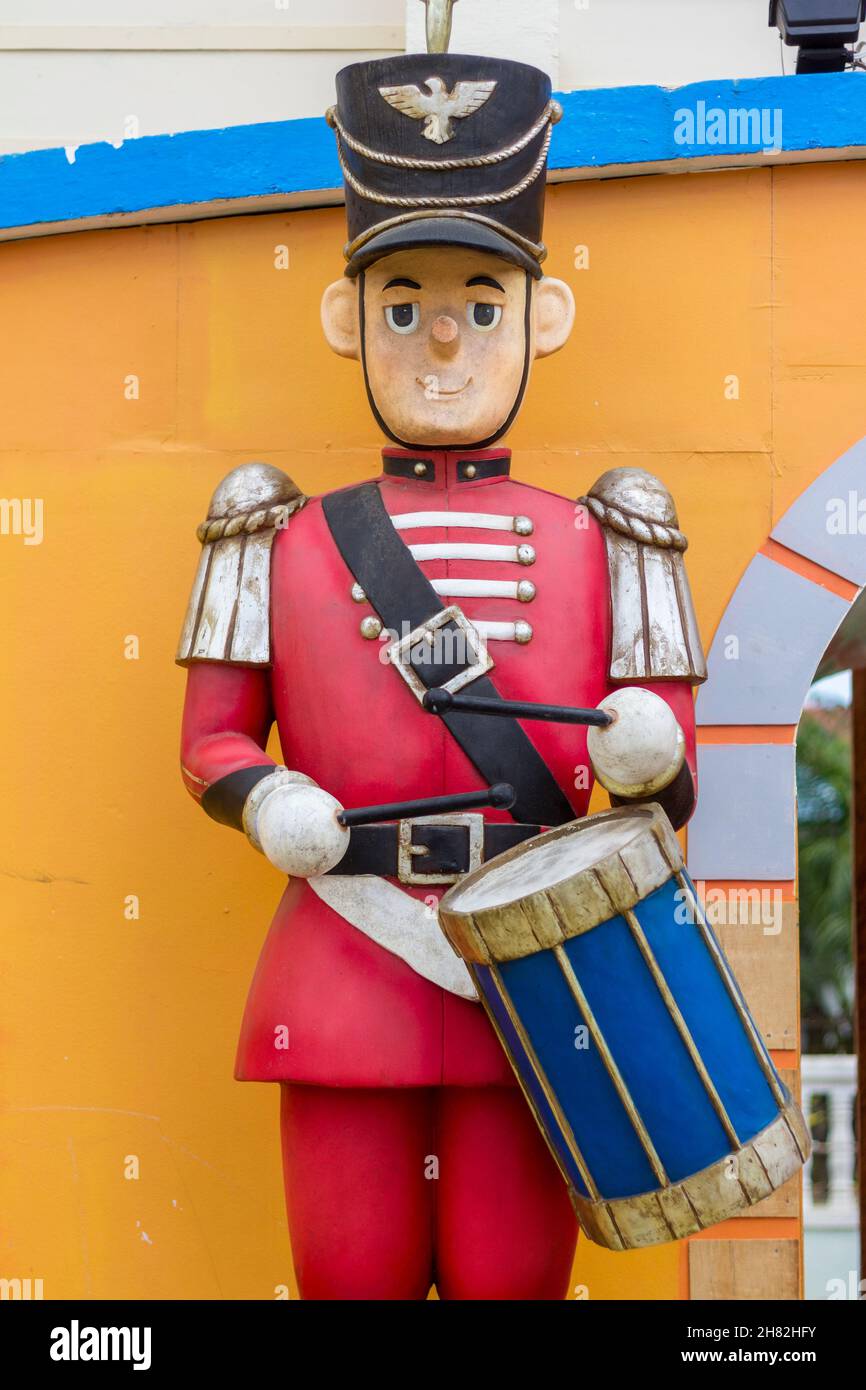 Statue of drummer boy hi-res stock photography and images - Alamy