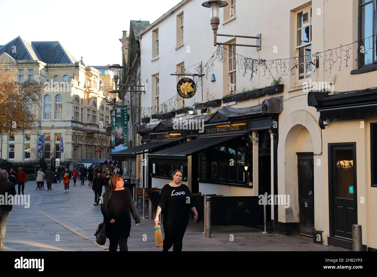 Street shopping trinity hi-res stock photography and images - Alamy