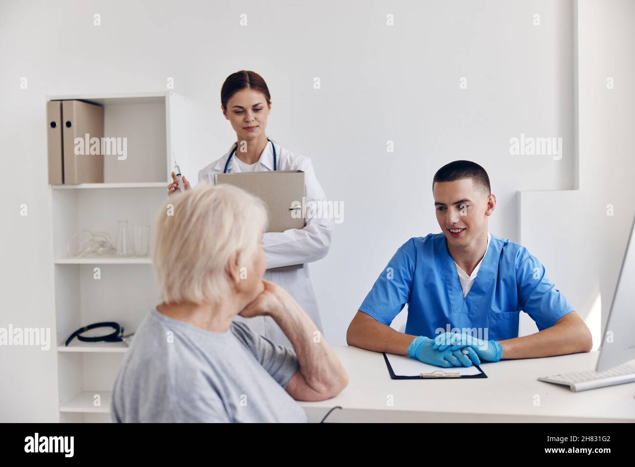 patient hospital examination health care Stock Photo - Alamy