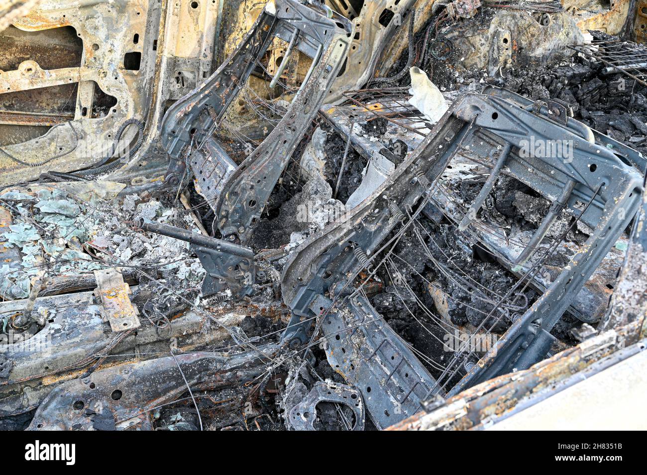 car totaly burnt up standing in rural site Stock Photo - Alamy