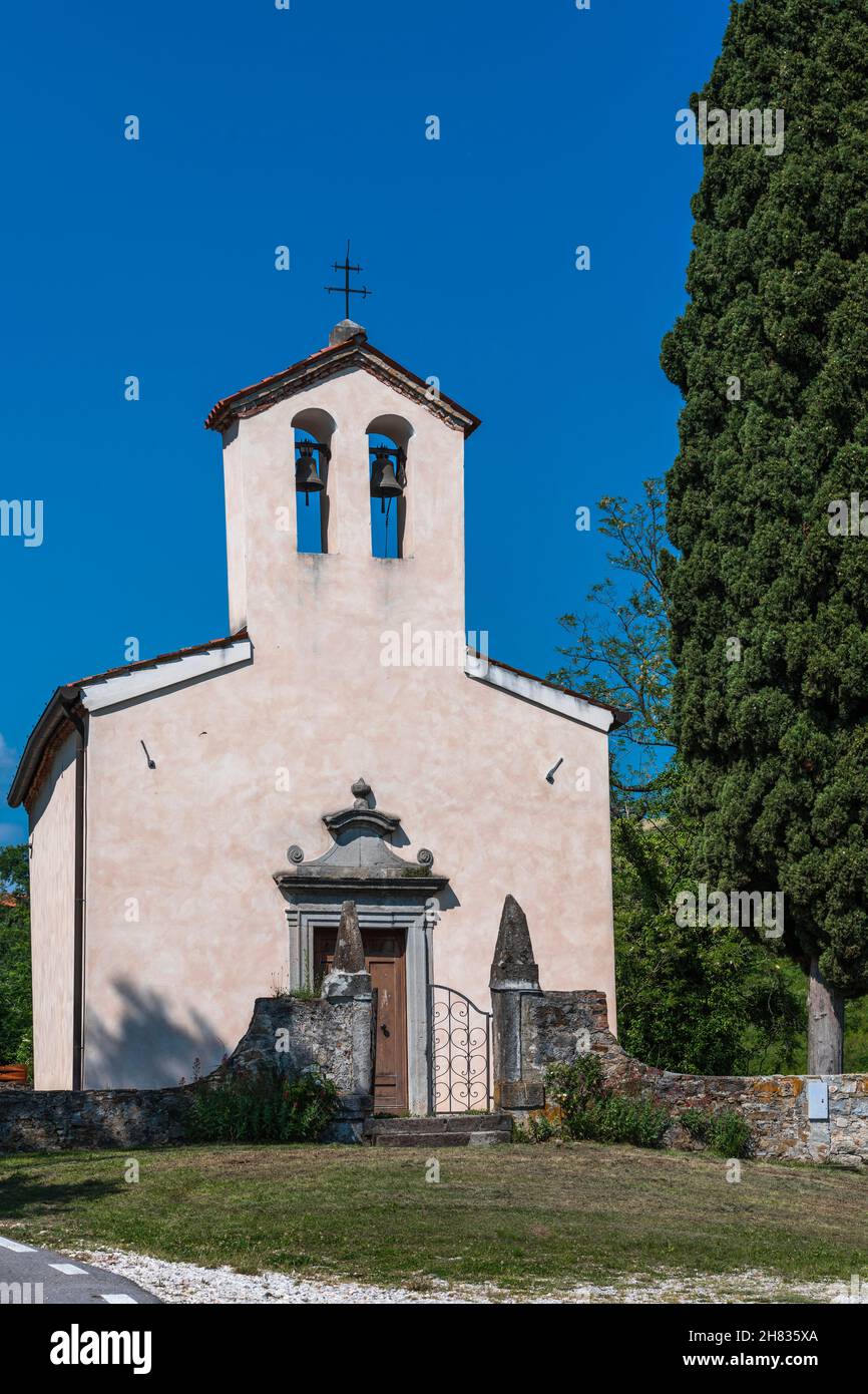 The Collio Friulano. Hills of farmhouses and vineyards Stock Photo - Alamy