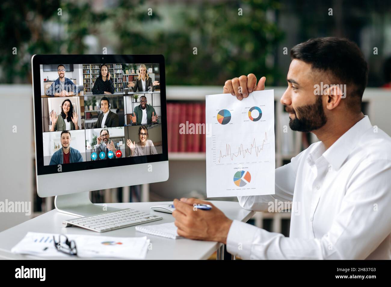 Indian businessman conference meeting hi-res stock photography and ...