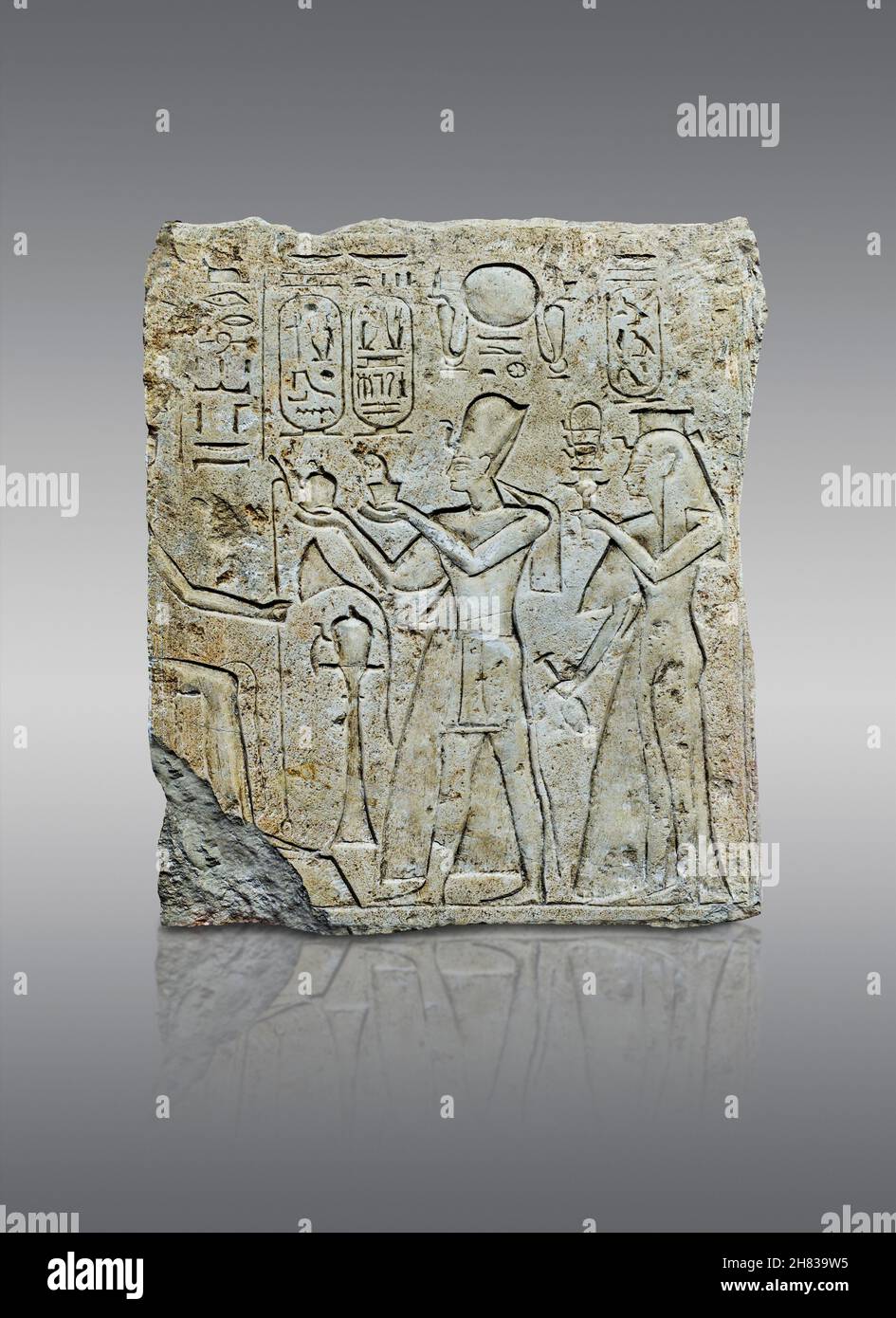 Relief sculpture of ramesses ii hi-res stock photography and images - Alamy