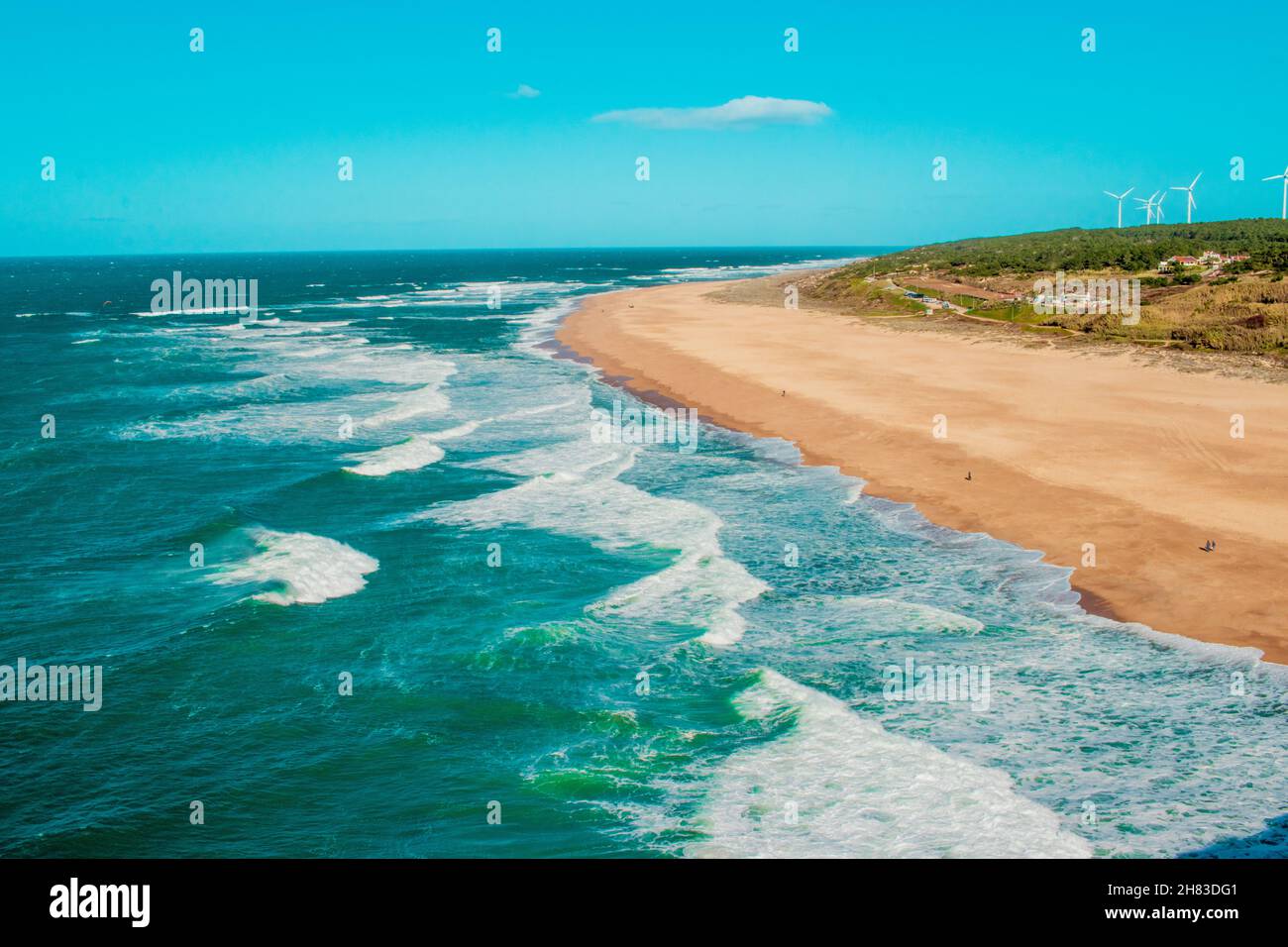 Rough Atlantic Ocean Waves Breaking Stock Photo - Alamy