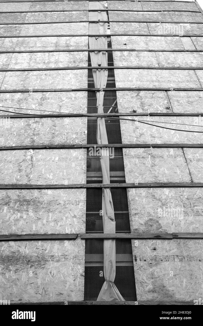 Concrete exterior wall vertical Black and White Stock Photos & Images ...