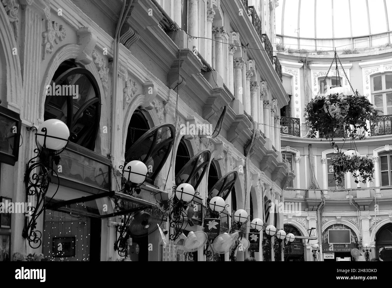 Scenic retail Black and White Stock Photos & Images - Alamy