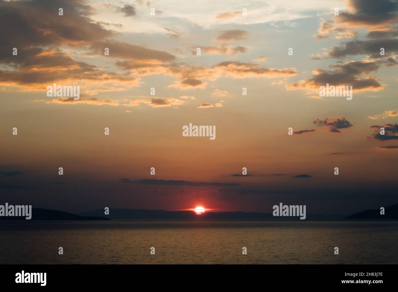 Warm sunset colours hi-res stock photography and images - Alamy