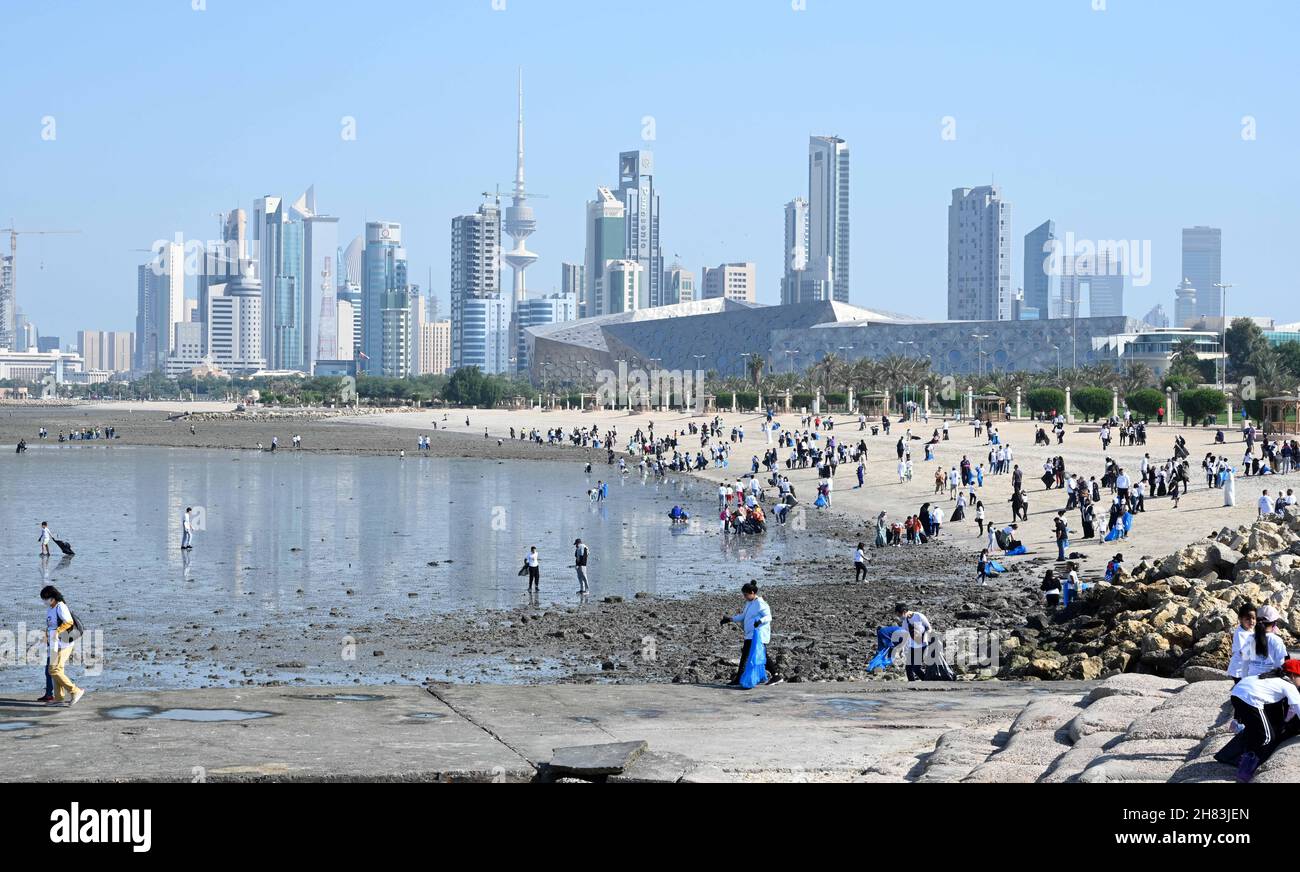 Capital Governorate, Kuwait. 27th Nov, 2021. People participate in a ...