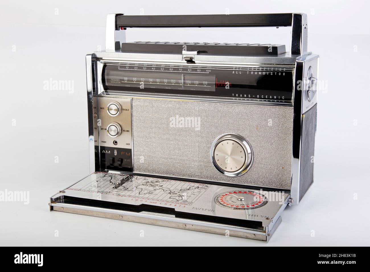 old vintage radio, trans oceanic Stock Photo - Alamy