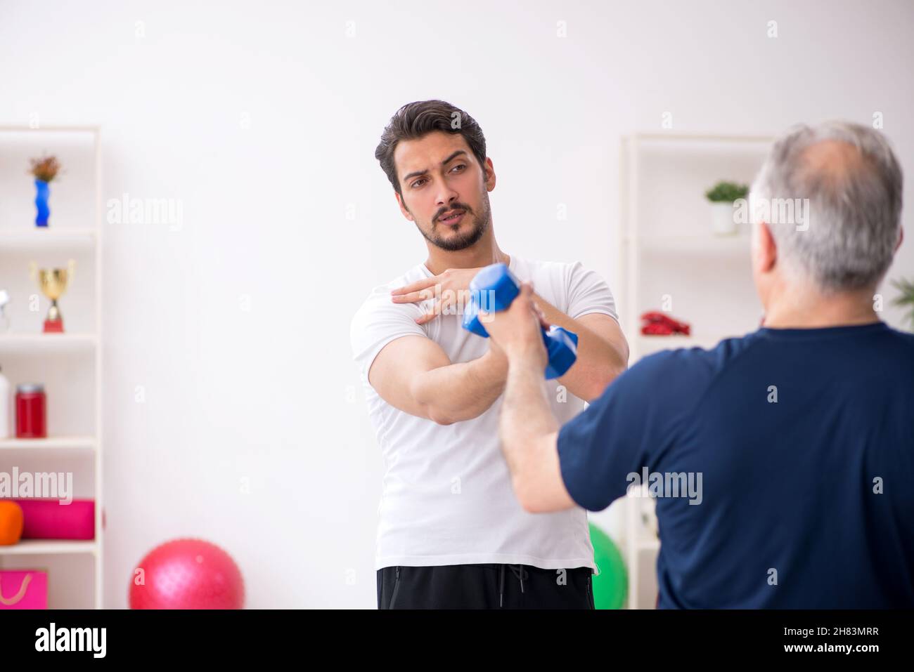 Coaching demonstrating sports hi-res stock photography and images - Alamy