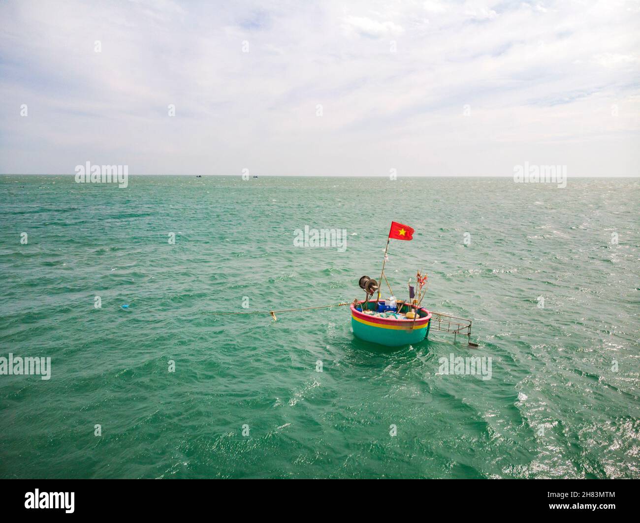 Vietnamese round boat hi-res stock photography and images - Alamy