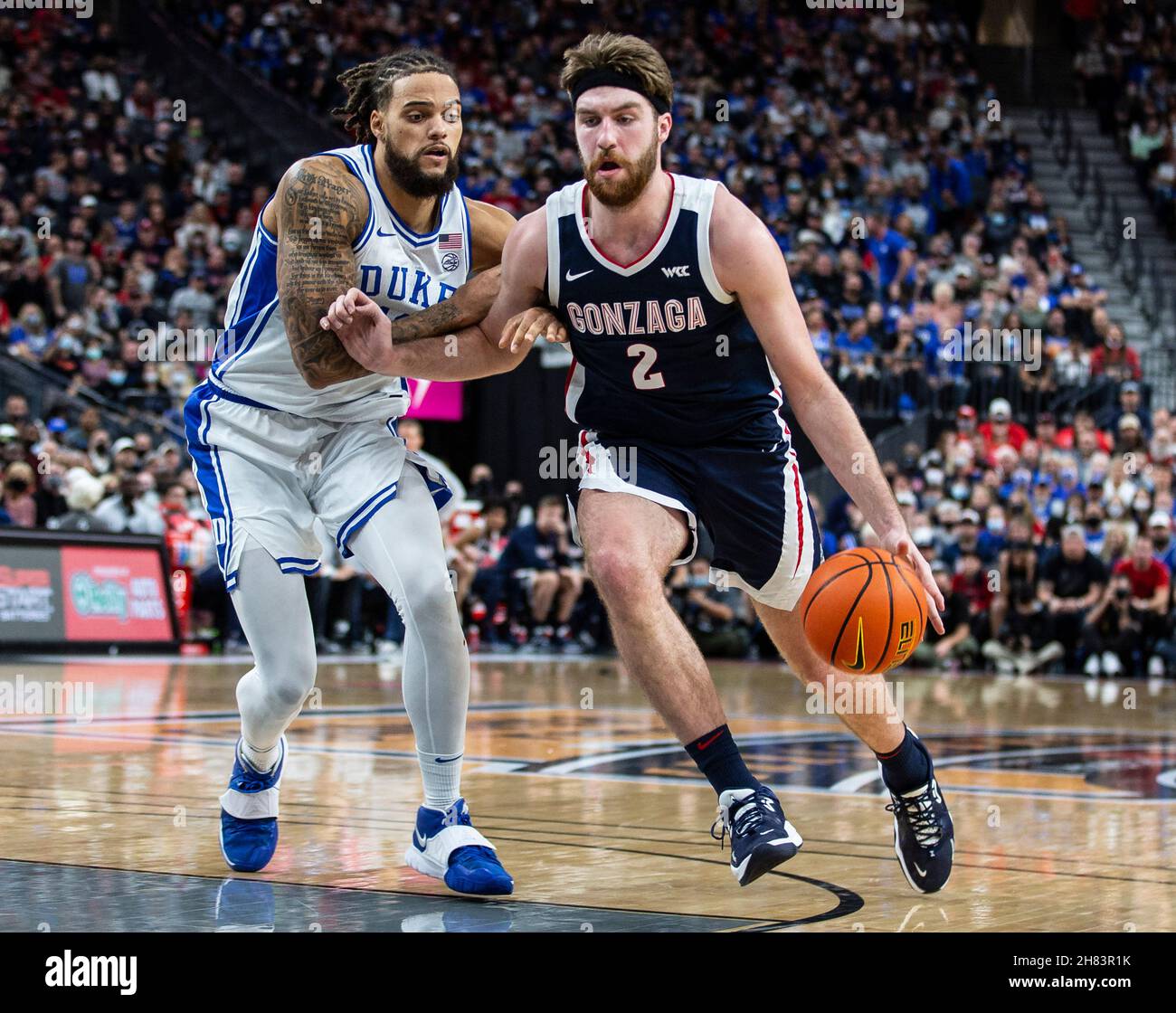 November 26 2021 Las Vegas, NV U.S.A. Gonzaga forward Drew Timme (2) goes to the basket during ...