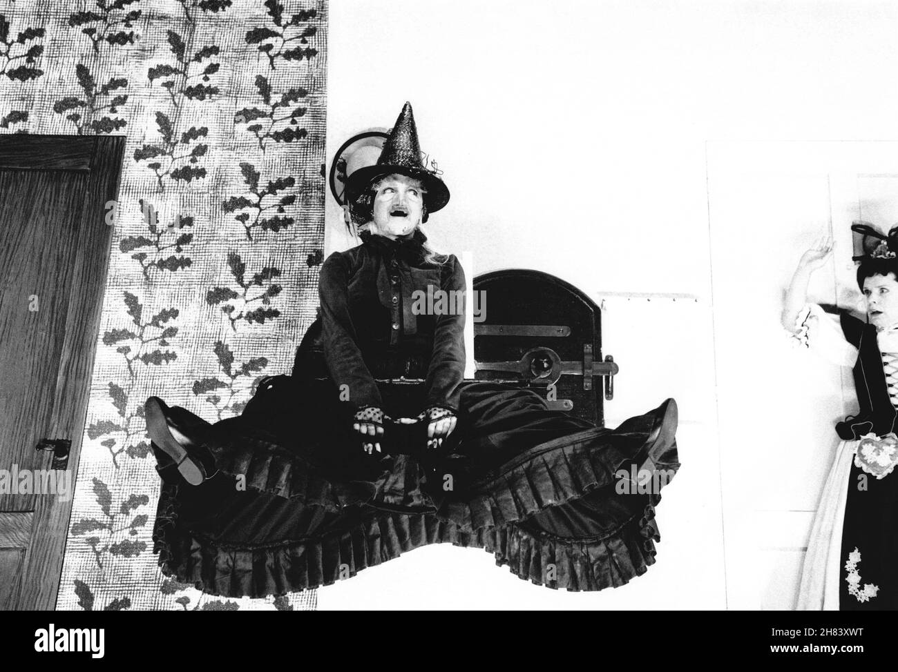 Pat phoenix hi-res stock photography and images - Alamy