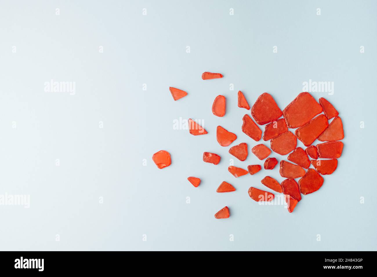 Broken glass heart hi-res stock photography and images - Alamy