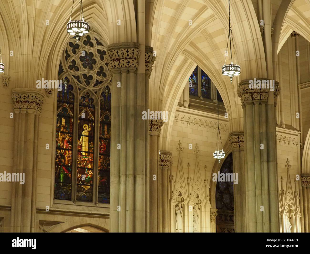 Interior image of the St. Patrick's Cathedral in Manhattan Stock Photo ...