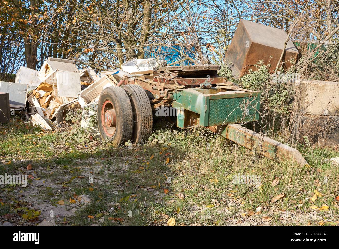 Old tyres junk yard background hi-res stock photography and images - Alamy