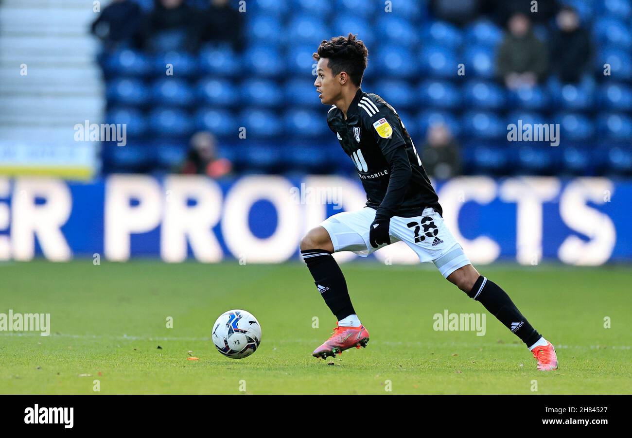 Fabio Carvalho Fulham High Resolution Stock Photography and Images - Alamy