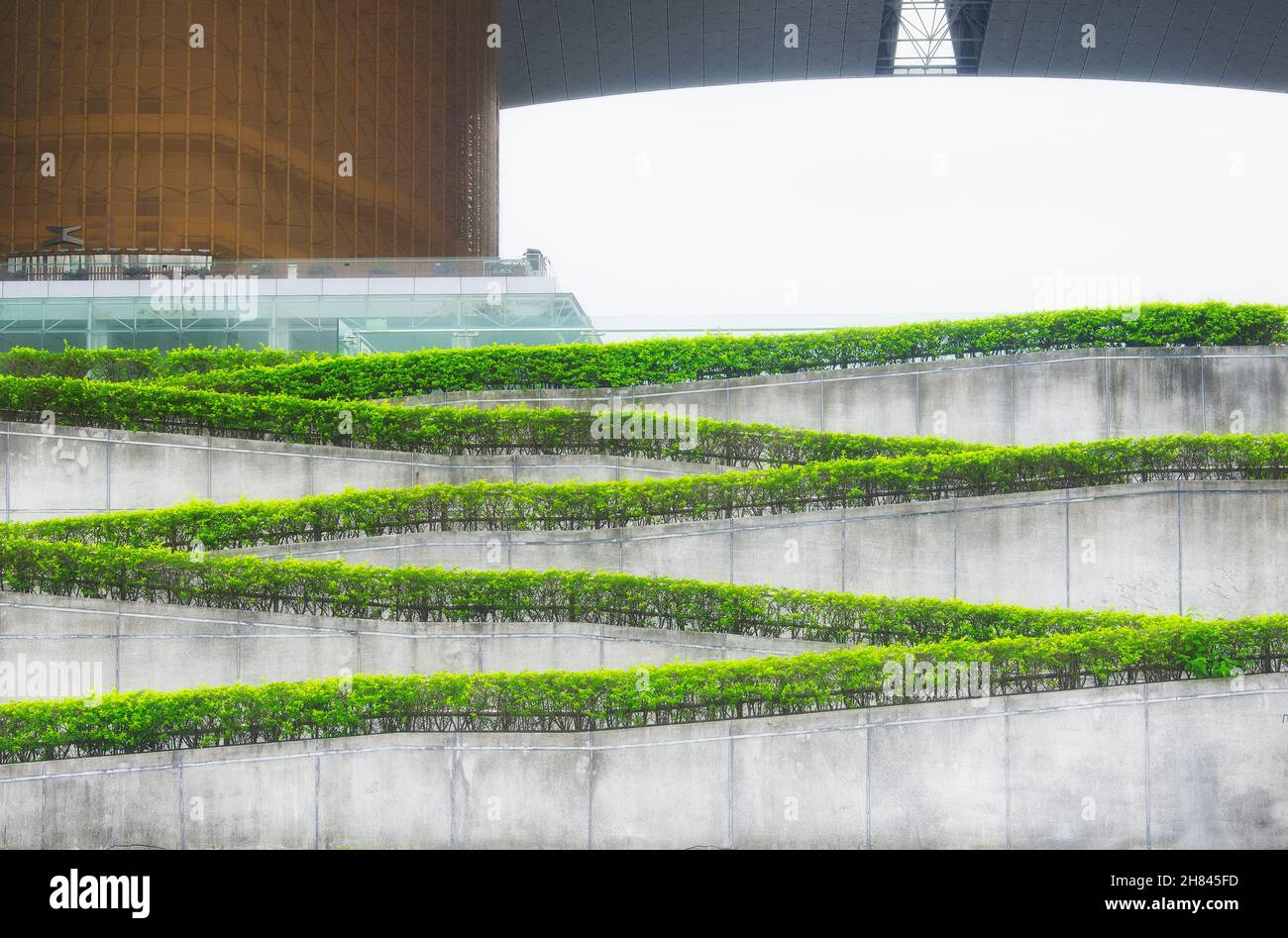 Zigzag ramp hi-res stock photography and images - Alamy