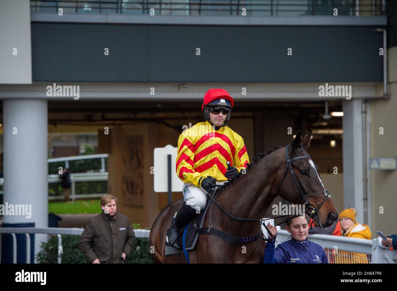 Horse racing jockeys personality hi-res stock photography and images ...