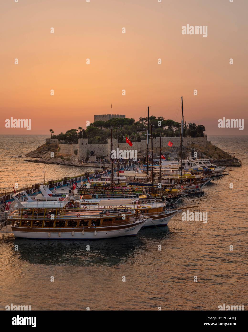 Kusadasi, Turkey - August 23, 2021: Pigeon Island Castle, (Guvercinada ... Kusadasi, Turkey - August 23, 2021: Pigeon Island Castle, (Guvercinada ...