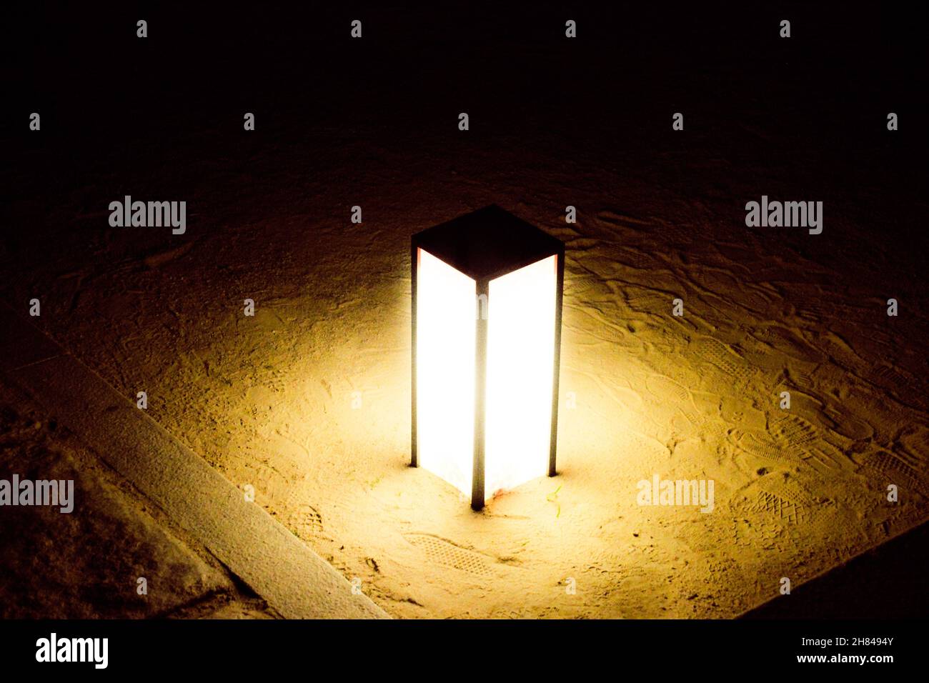 Sand lantern hi-res stock photography and images - Alamy
