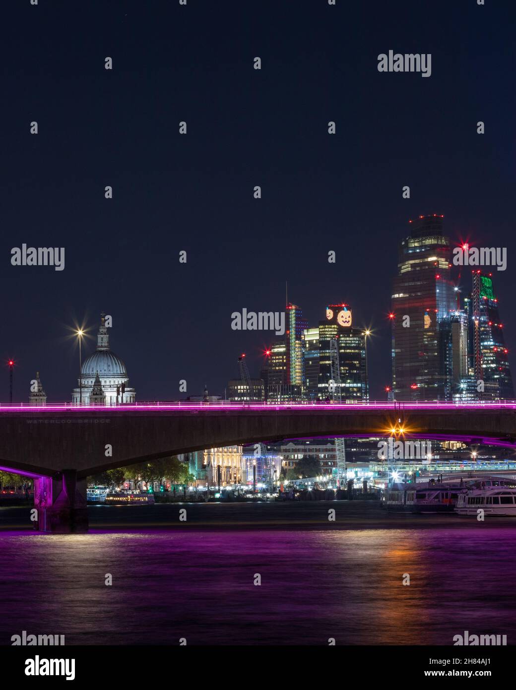 Waterloo bridge skyline london hi-res stock photography and images - Alamy