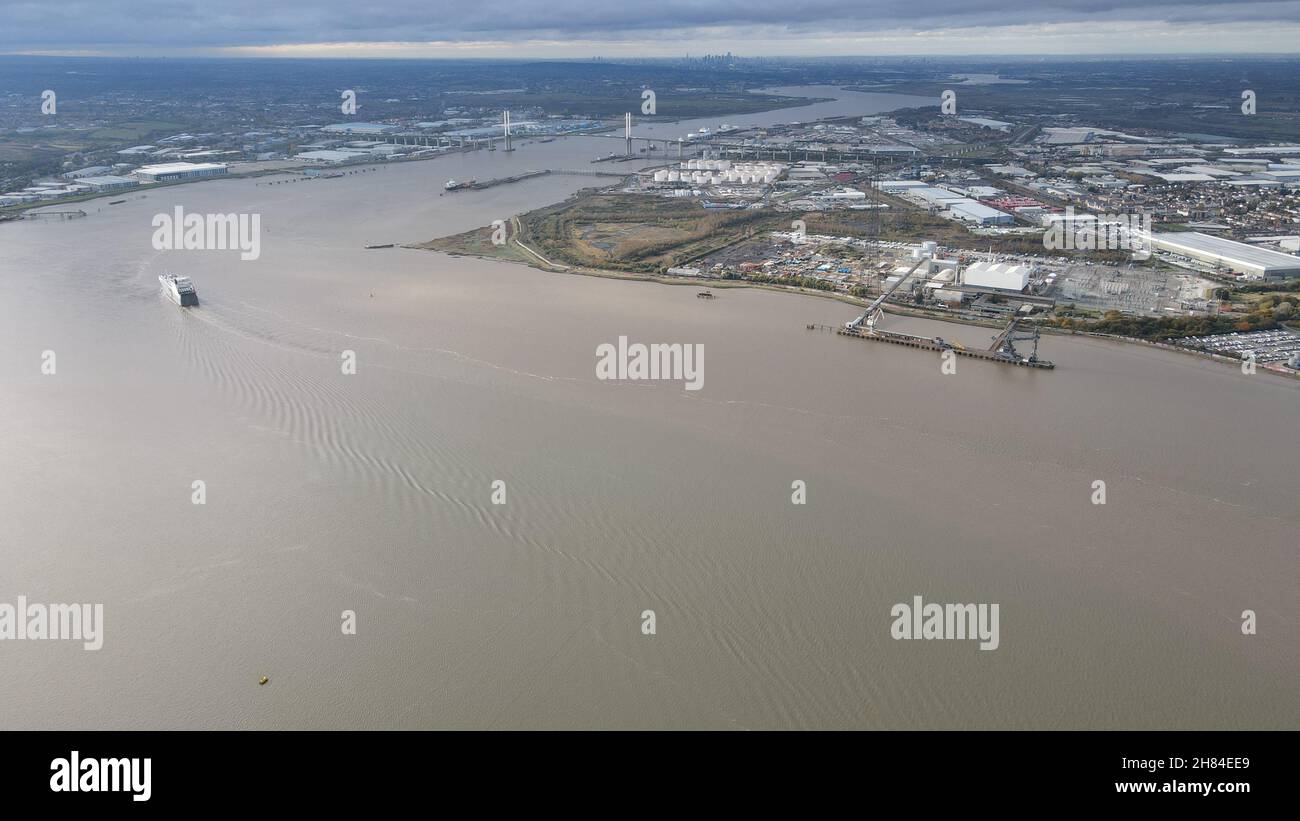 Thames estuary aerial hi-res stock photography and images - Alamy