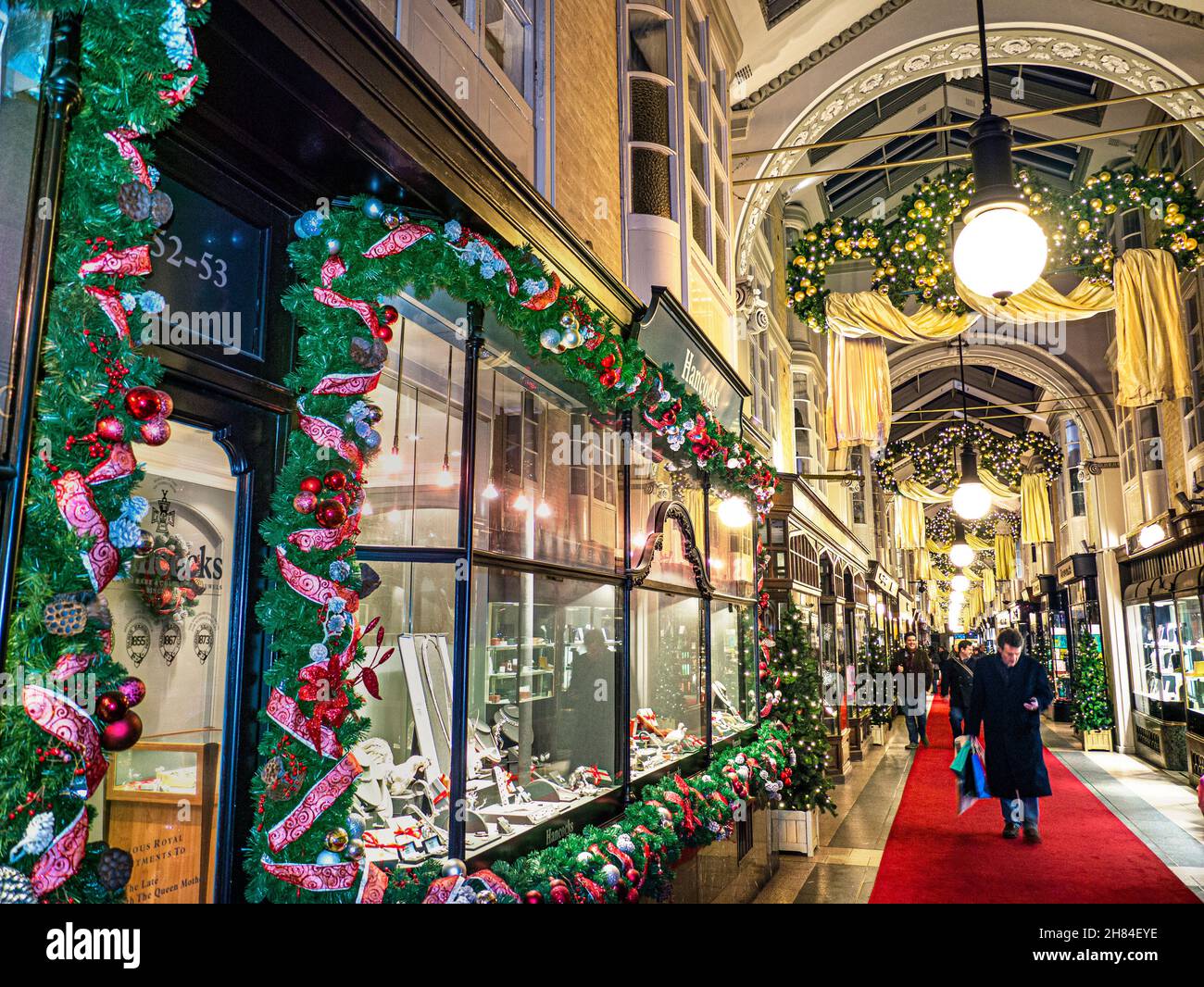 Victorian shop interior hi-res stock photography and images - Alamy