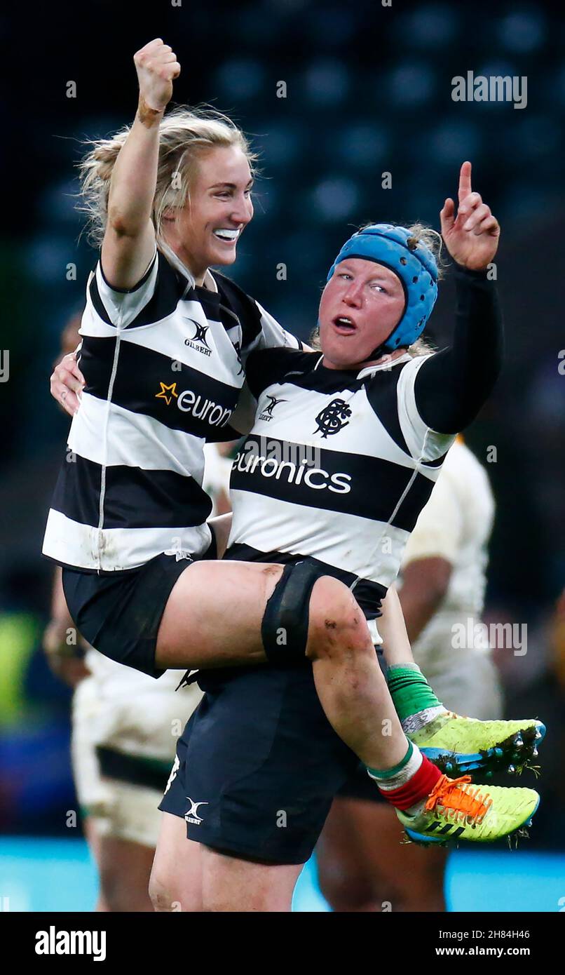 London, UK. 27th Nov, 2021. LONDON, ENGLAND - NOVEMBER 27: L-R Bethan ...