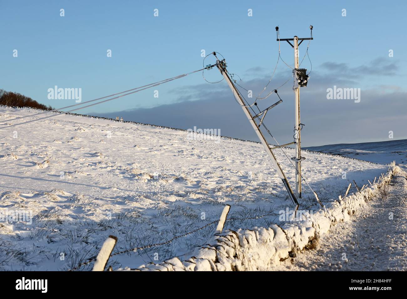 Weather lines hi-res stock photography and images - Alamy
