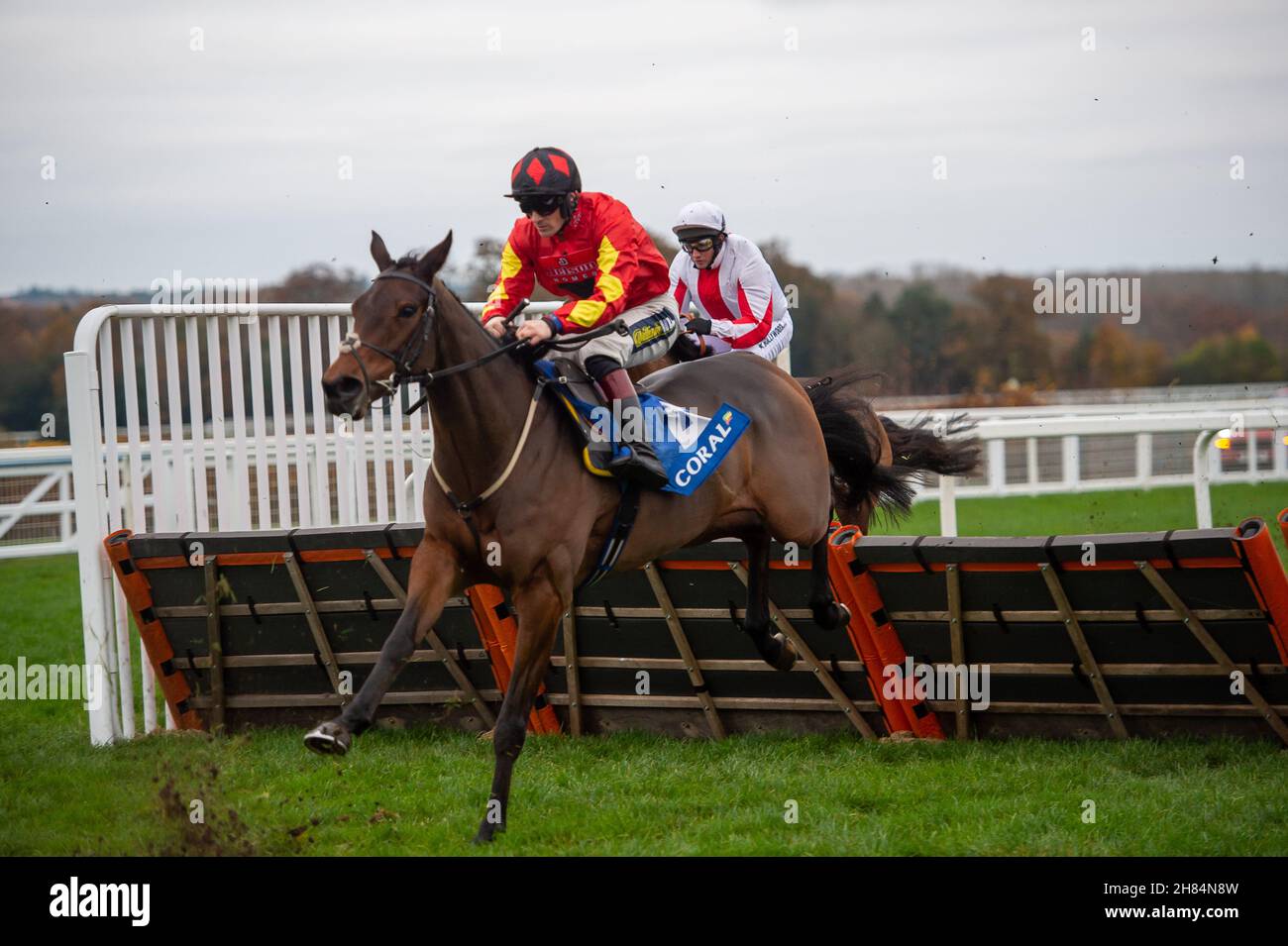 Cheltenham november 2021 racecourse hi-res stock photography and images ...